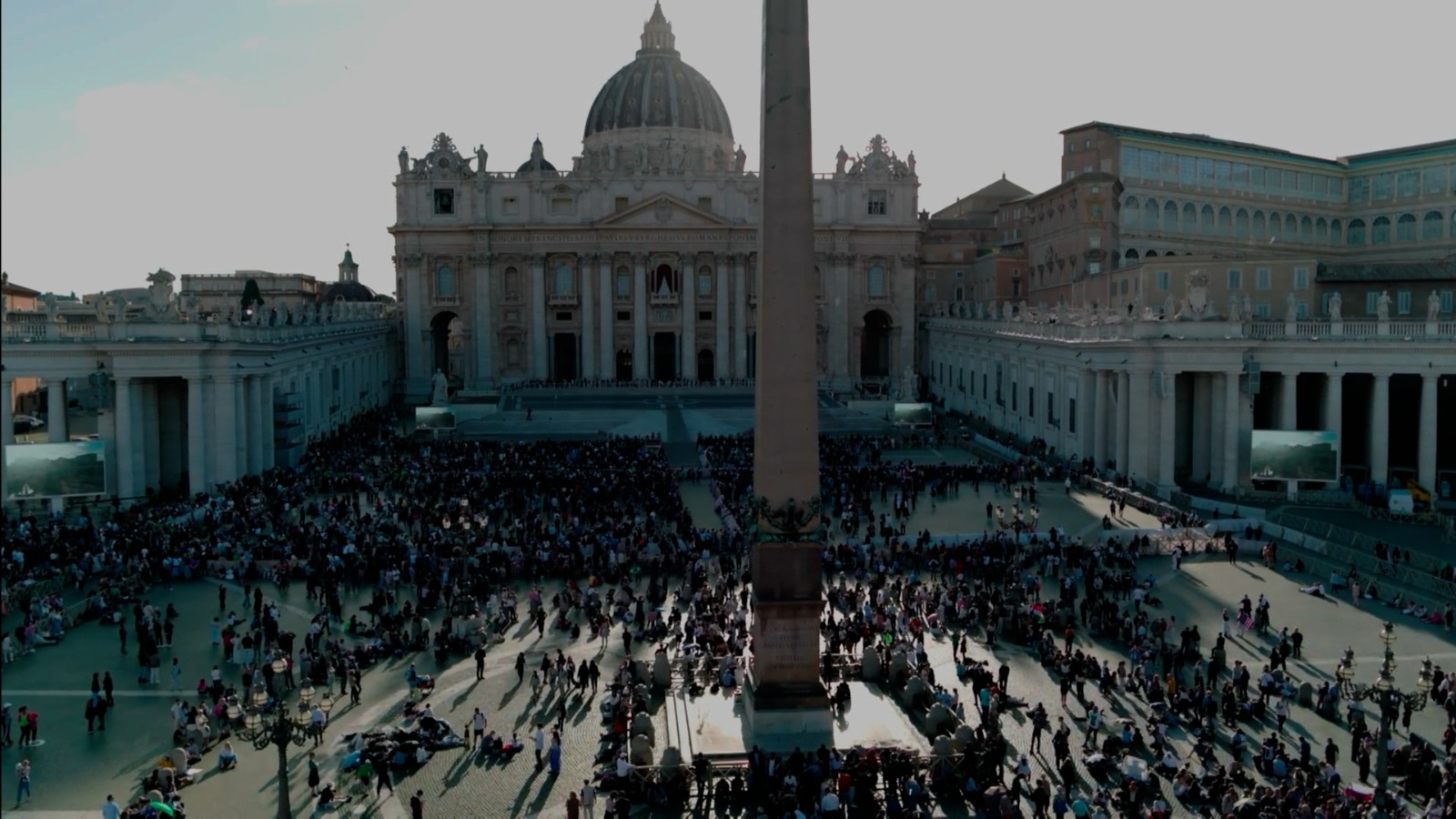Election Of Pope: Photos - Crowds wait for the smoke which will reveal ...